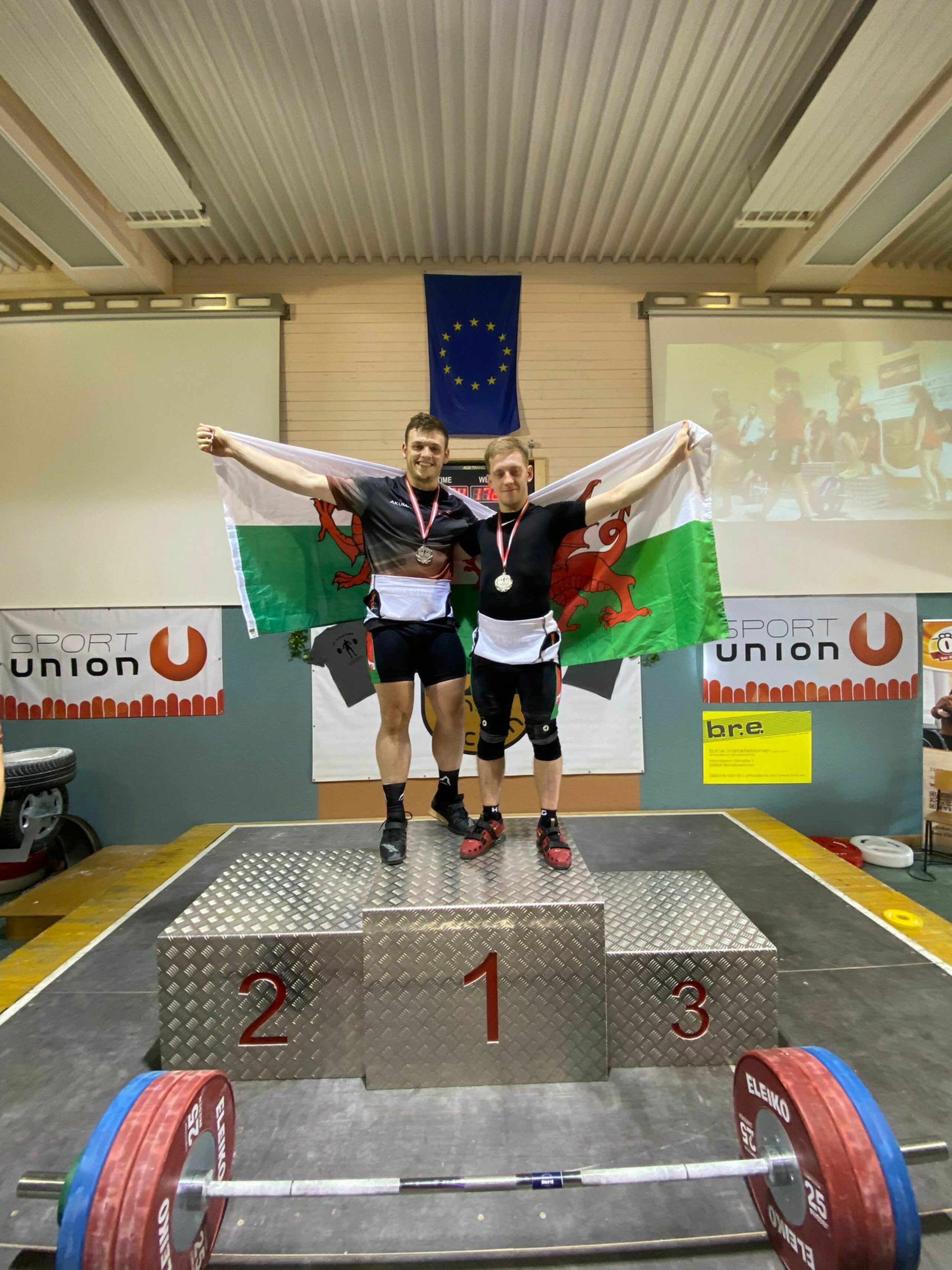 Junior Weightlifting Team win medals in all categories
